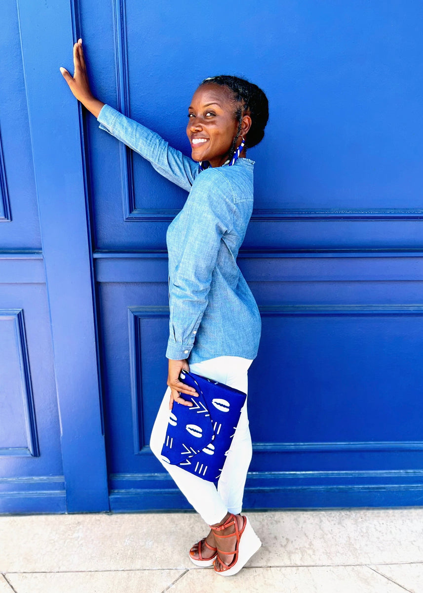 Blue and White Cowrie Envelope Clutch – Africa On My Back
